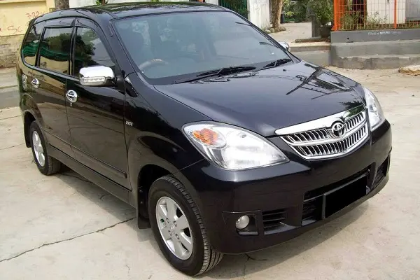 Jakarta Car Service - Toyota-Avanza-(3-4-Pax)